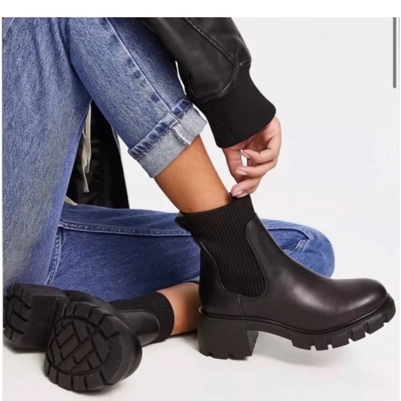 Steve Madden/ Madden Girl | Shoes | Steve Madden Nwot Black Faux ...